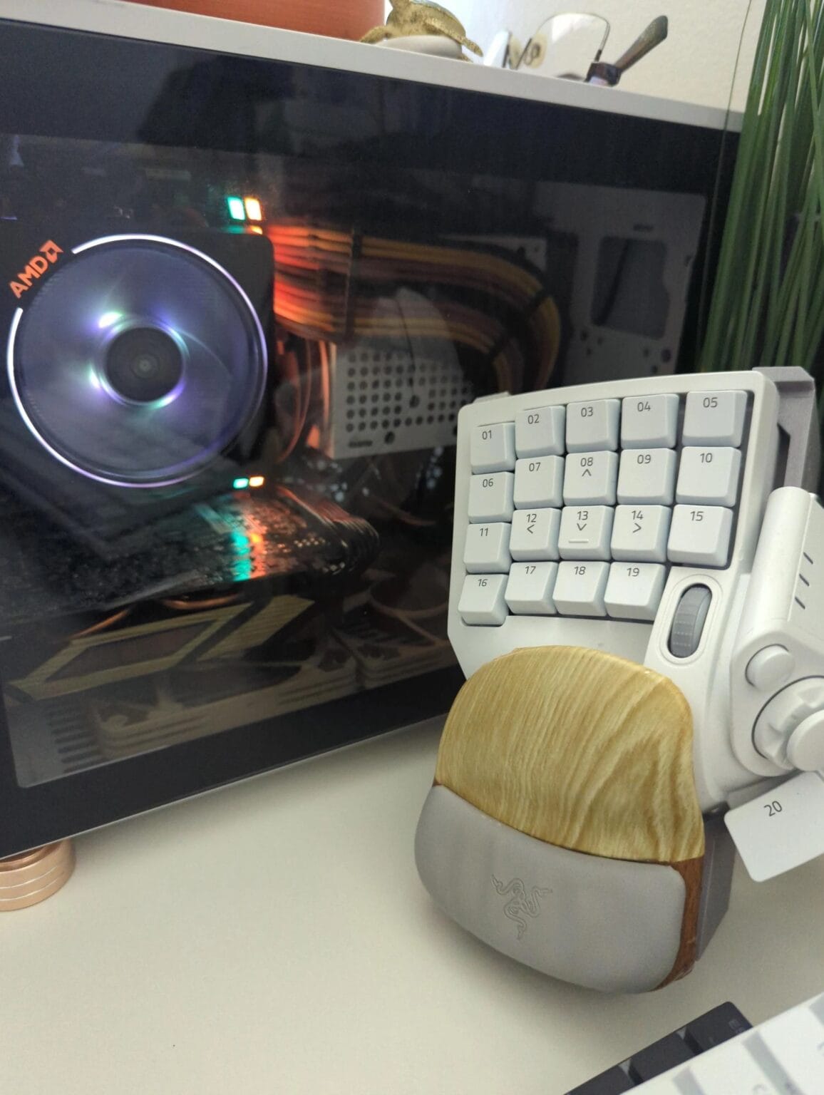 Quick Guide: Razer Tartarus Pro vs V2 – Zuleforge